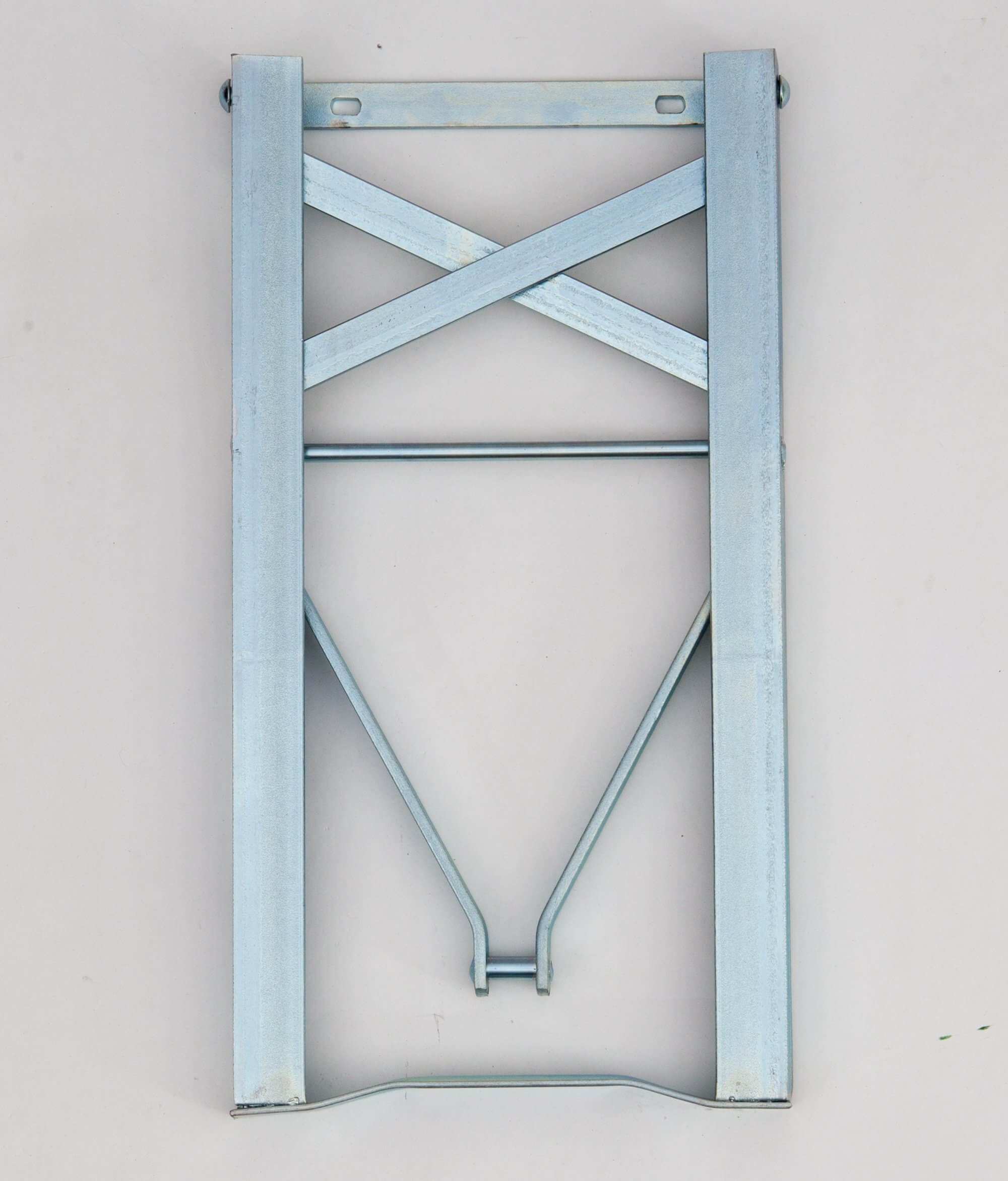 Buy pub, beer, garden, & bar table racks and beer table elevators